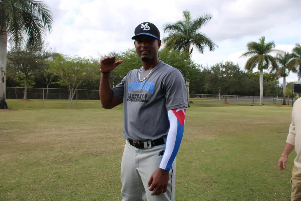 Resumen de la Temporada de Andy Rodríguez en el béisbol colegial